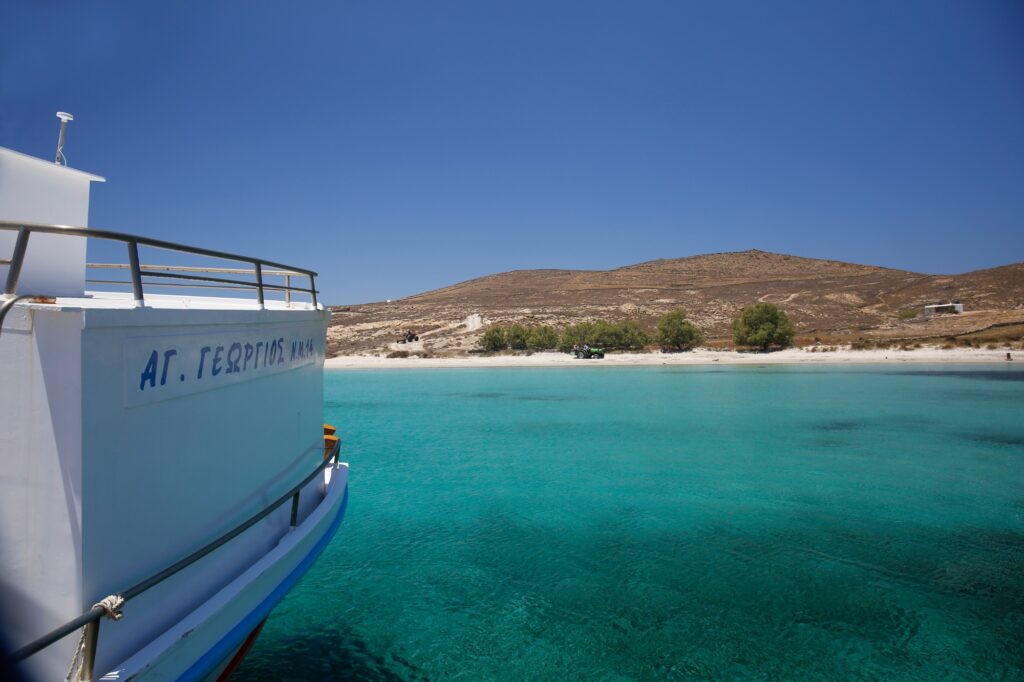 A day in Rineia, Mykonos' hidden paradise | travel.gr