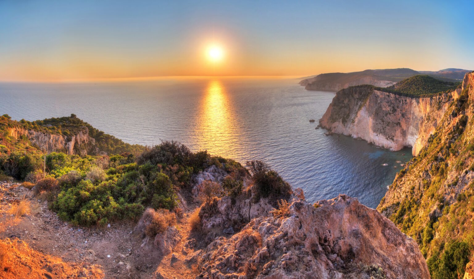 5 μαγικά ηλιοβασιλέματα στην Ελλάδα| travel.gr