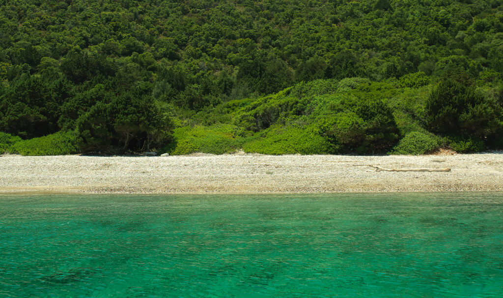 Atokos: the secret island of the Ionian Sea that is a yachts' paradise ...