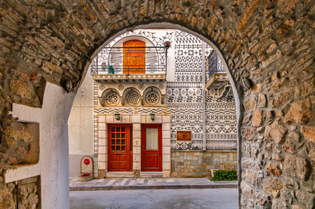 Πυργί: Το χωριό της Χίου που μοιάζει σαν να κεντήθηκε στο χέρι| travel.gr