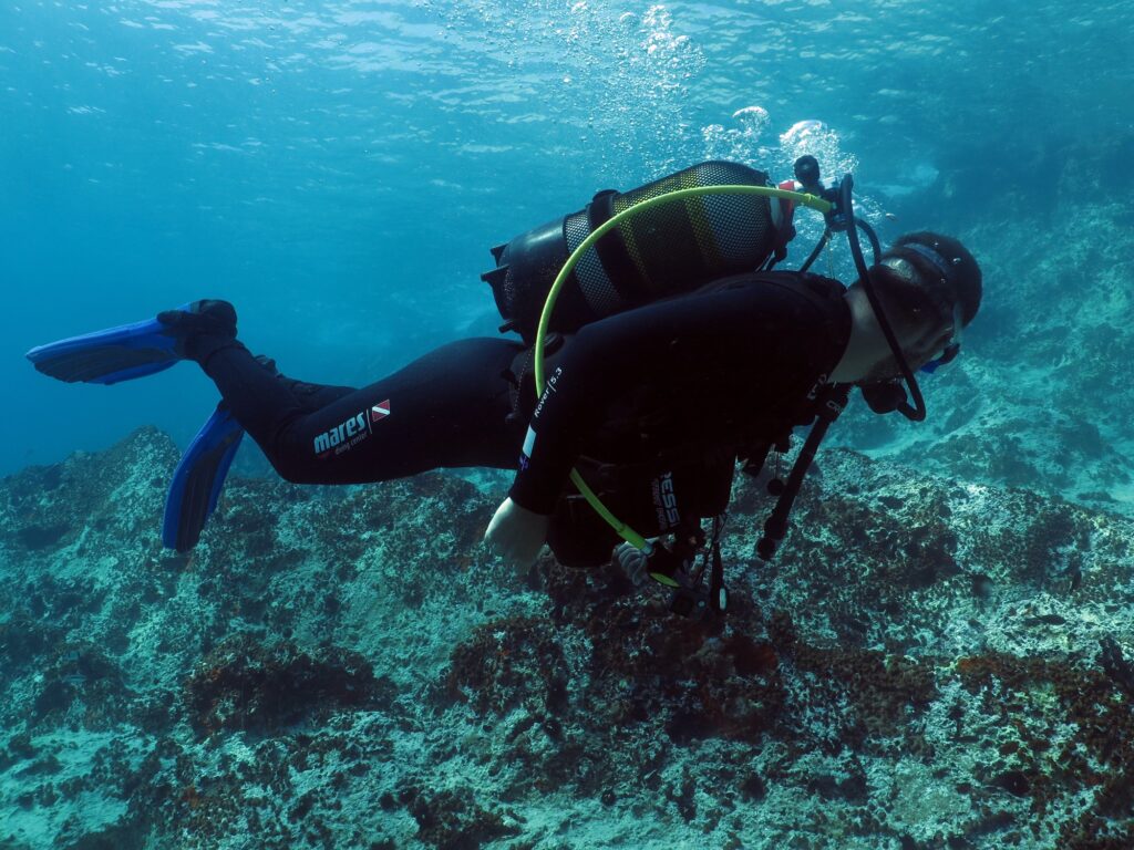 The best scuba diving spots in Attica | travel.gr