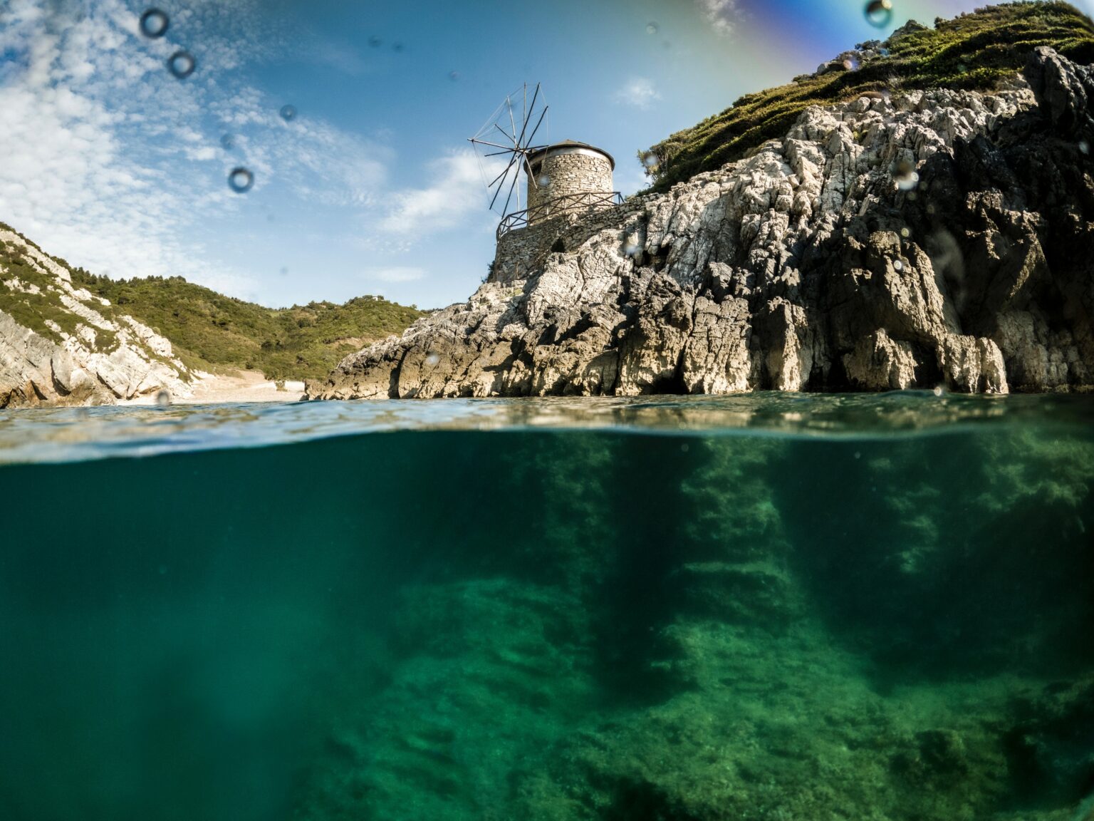 Η Αλόννησος του προπονητή των πρωταθλητών, Πατρίκ Μουράτογλου| travel.gr