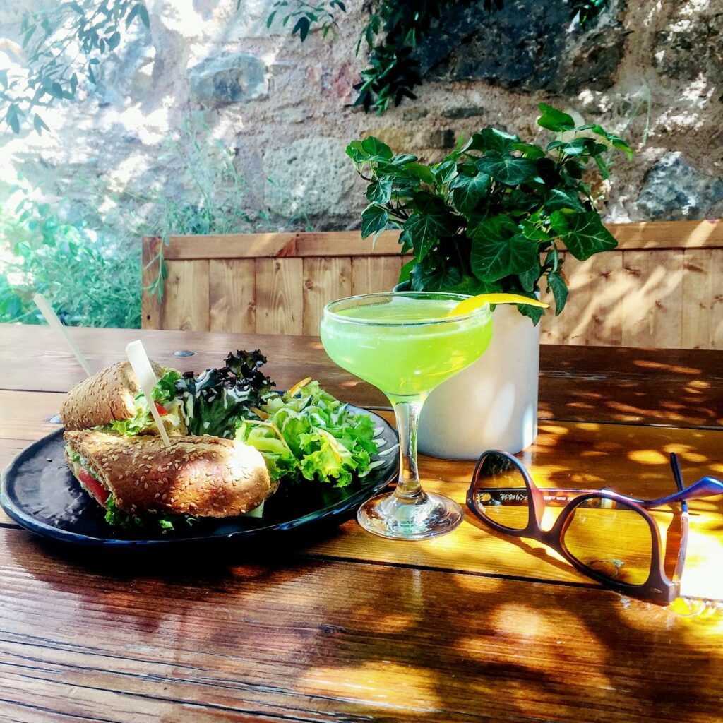 Laptop, Coffee, Designer Bites: The 30 Most Work-Friendly Cafés in ...
