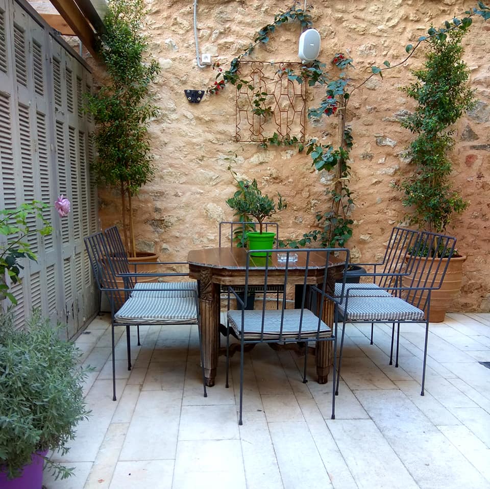 Laptop, Coffee, Designer Bites: The 30 Most Work-Friendly Cafés in ...