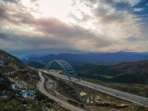 5 Greek bridges with a unique history | travel.gr