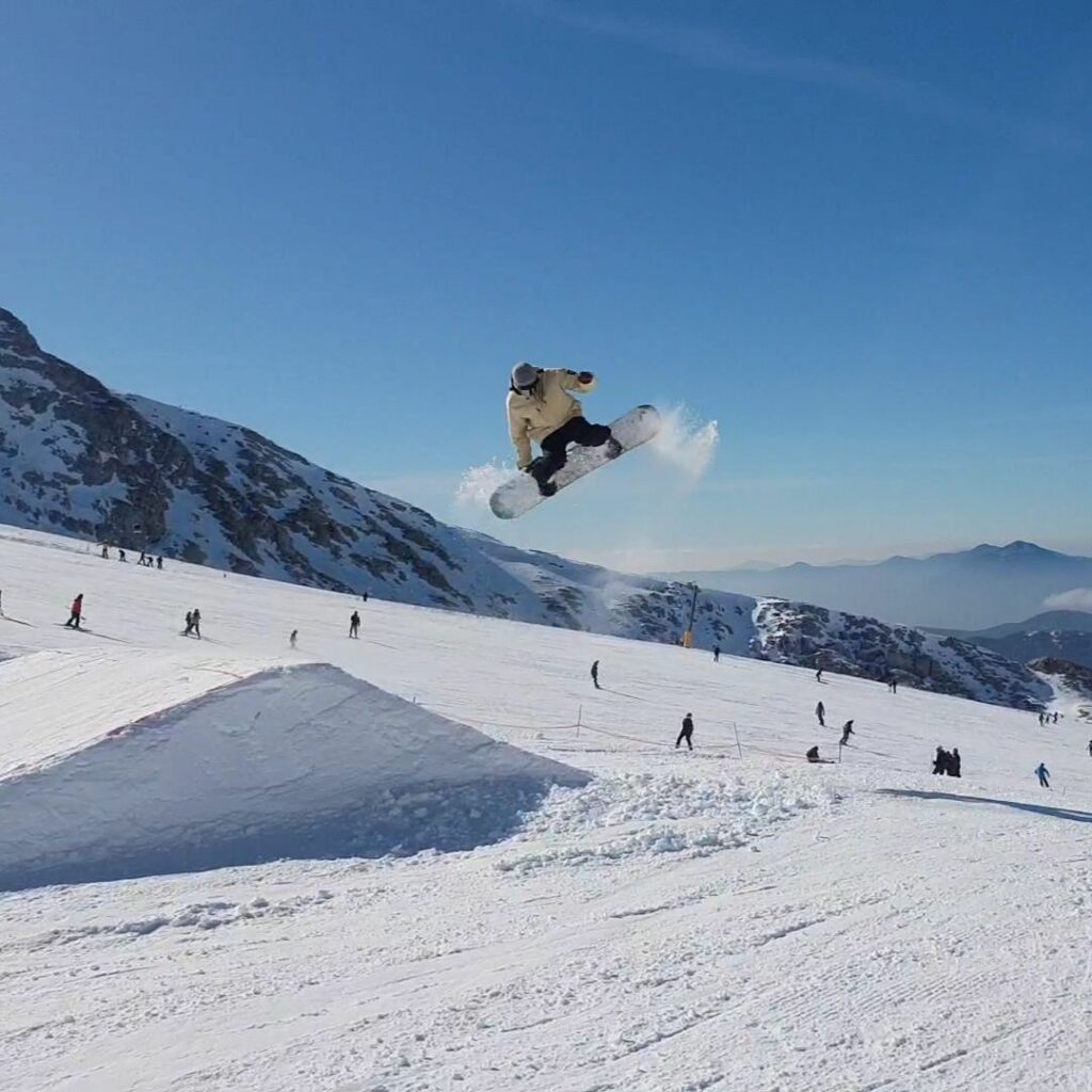 Five ski resorts in Greece for beginners and first-timers | travel.gr
