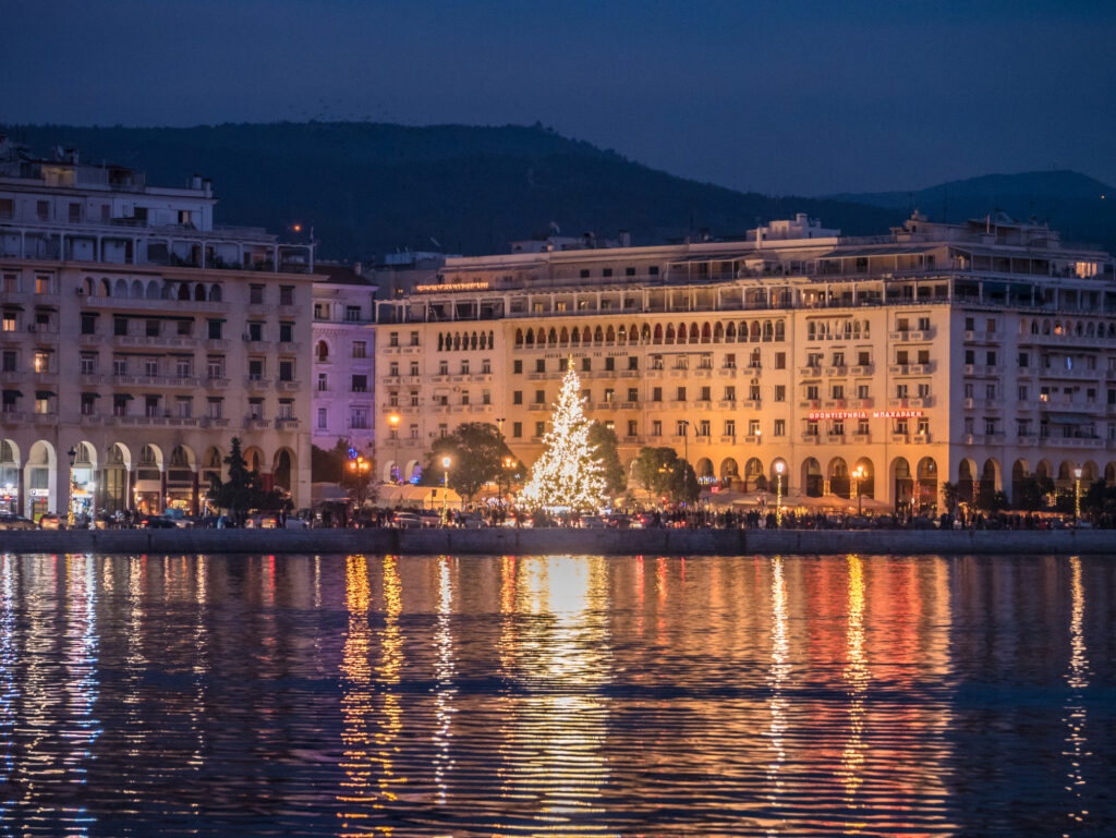 Love Thess: Όλα τα αγαπημένα σημεία στην χριστουγεννιάτικη Θεσσαλονίκη ...