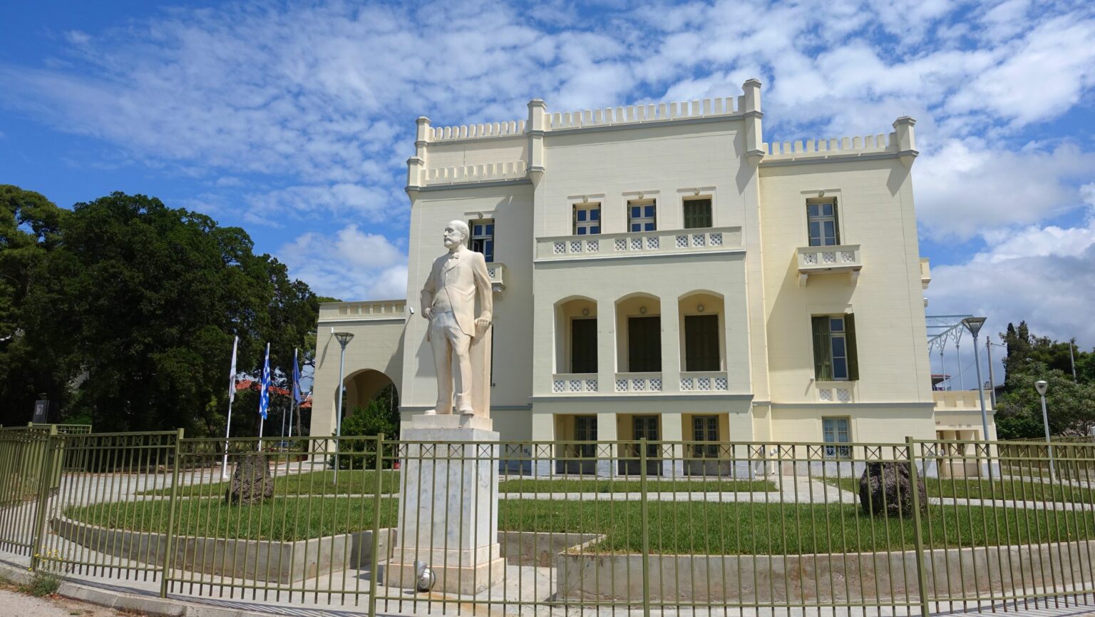 Κηφισιά: H διαχρονική και κομψή συνοικία της Αθήνας σε 9 βήματα| travel.gr