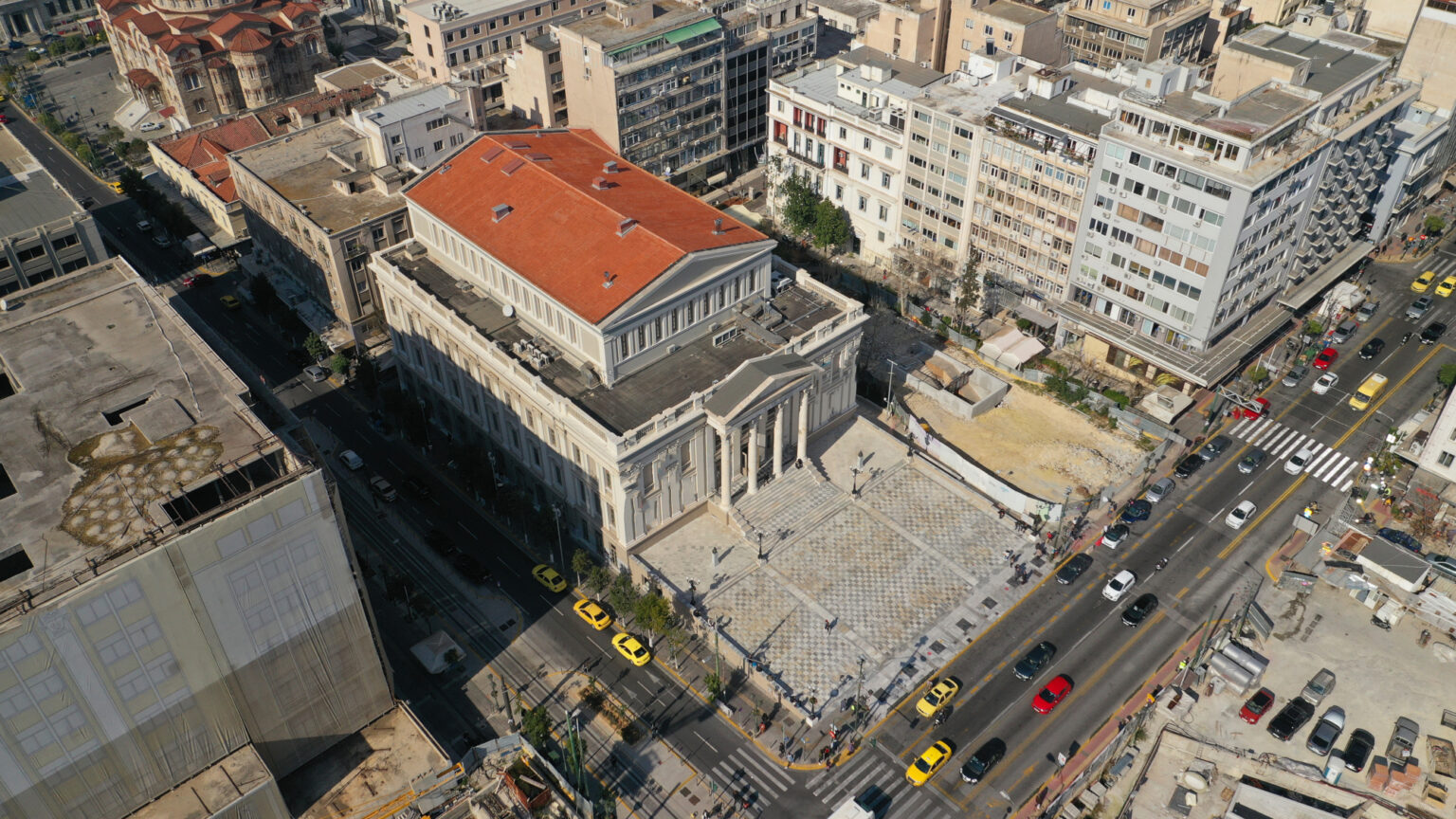 Πολιτιστική βόλτα στον Πειραιά -Από το Δημοτικό Θέατρο μέχρι τα αρχαία ...