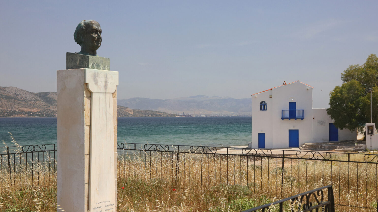 6 στάσεις που πρέπει να κάνετε στη Σαλαμίνα| travel.gr
