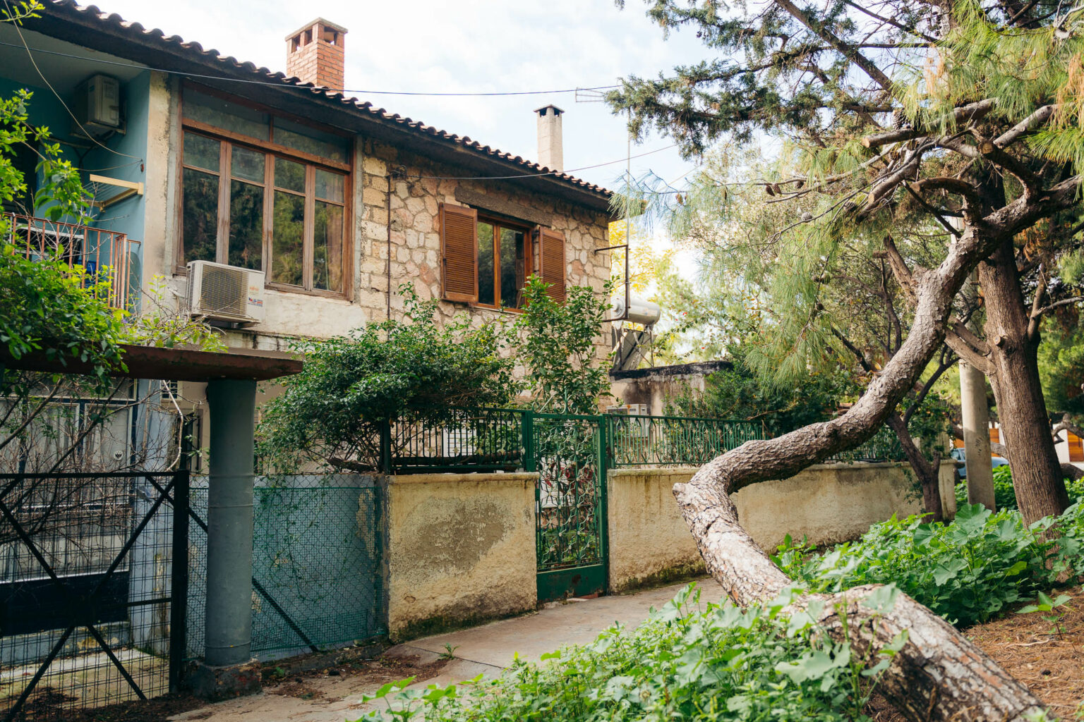 Πέτρινα ένα χωριό στο κέντρο της Αθήνας | travel.gr