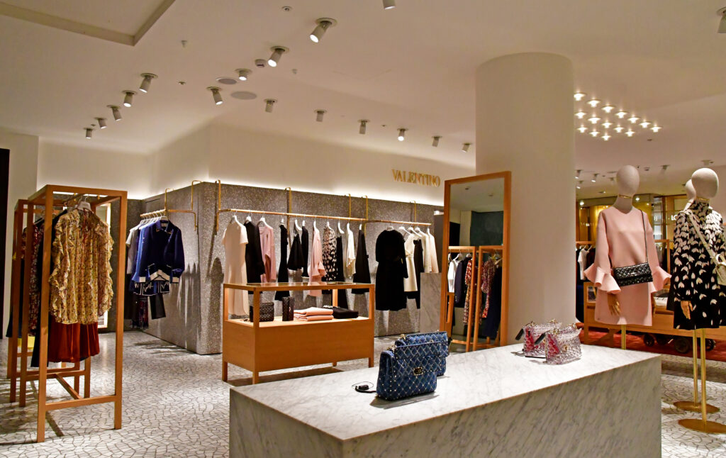 Selfridges το ιστορικό πολυκατάστημα του Λονδίνου | travel.gr