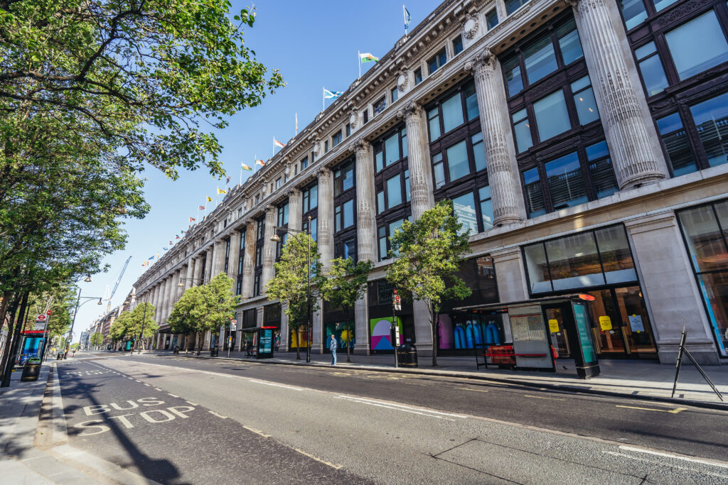 Selfridges το ιστορικό πολυκατάστημα του Λονδίνου | travel.gr