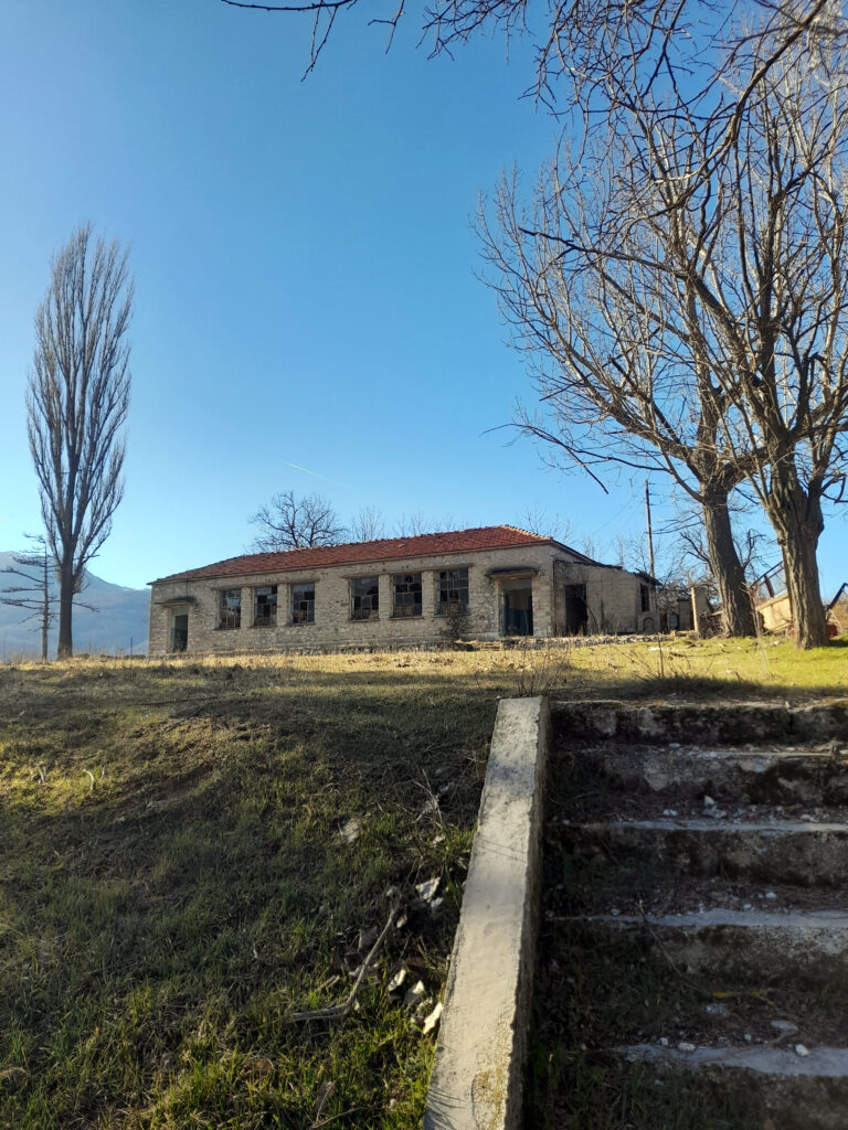 Τα φημισμένα πλινθόχτιστα χωριά των Κορεστείων στην Καστοριά | travel.gr