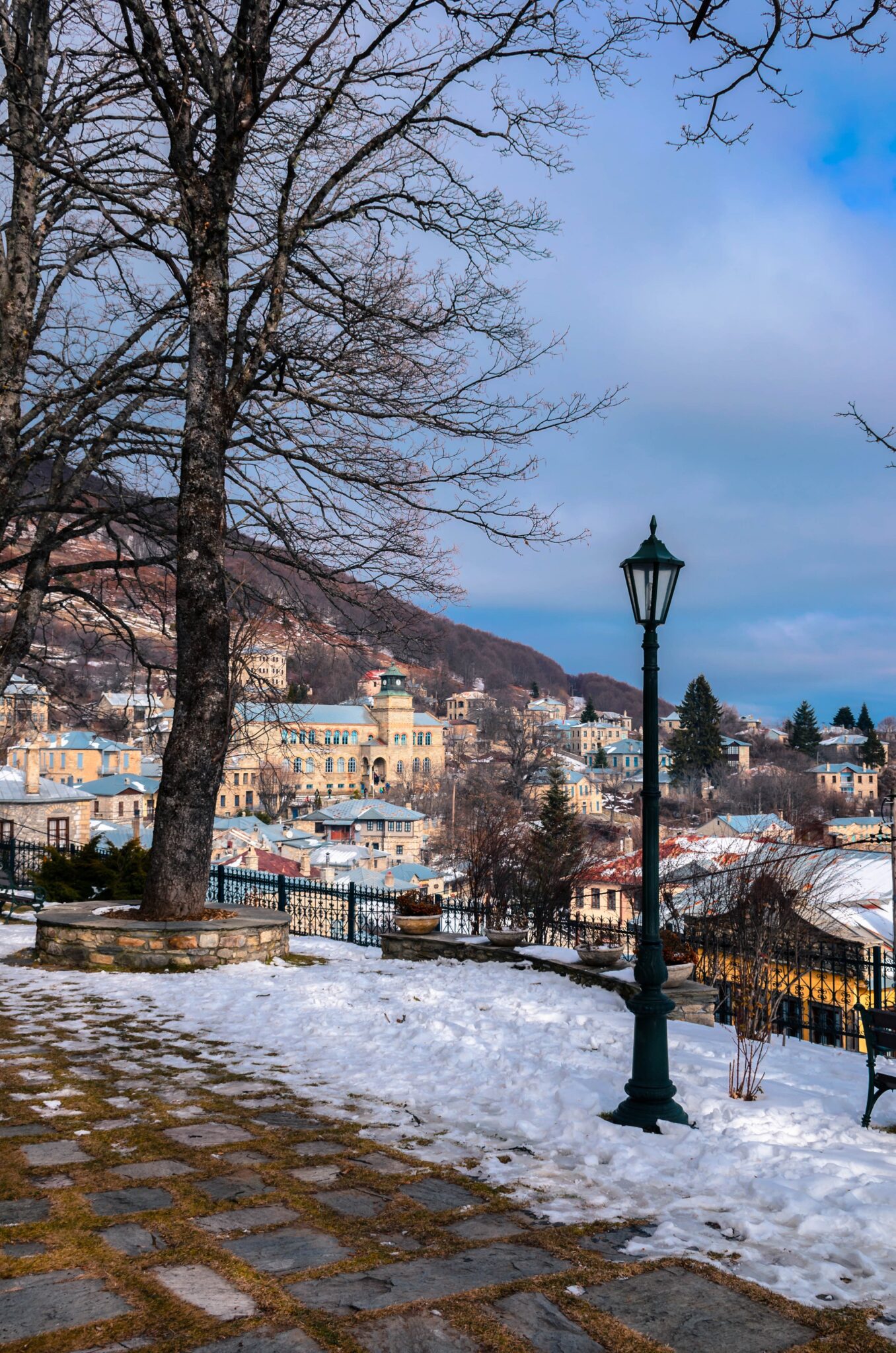 Nymfaio, the "stone jewel" of Macedonia| travel.gr