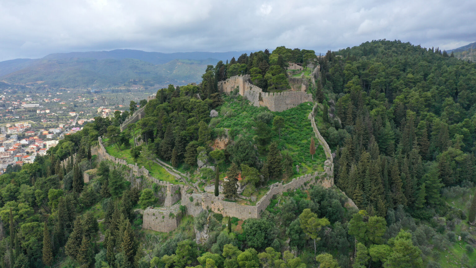Best of Ναύπακτος: Βουνό και θάλασσα σε έναν προορισμό ιδανικό για ...