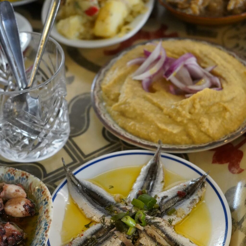 Top 12 Traditional Fish Restaurants in and around Athens | travel.gr