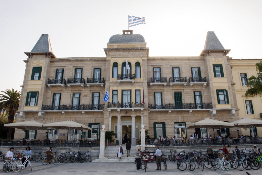Poseidonion Grand Hotel Σπέτσες Σαββατοκύριακο Tweed | travel.gr