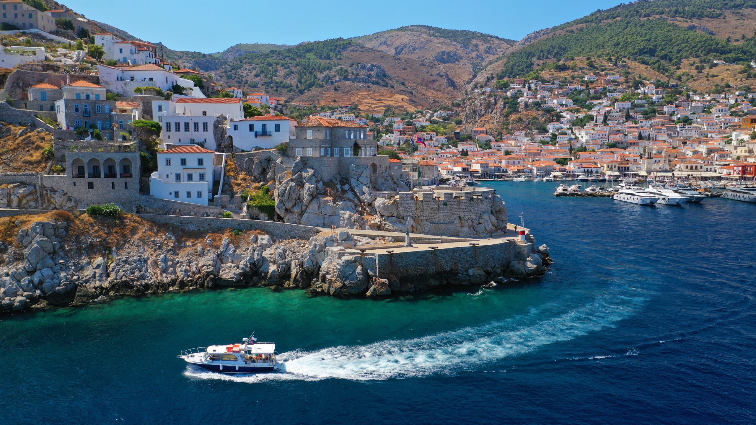 5 νησιά για ιδιαίτερο Πάσχα στην Ελλάδα| travel.gr