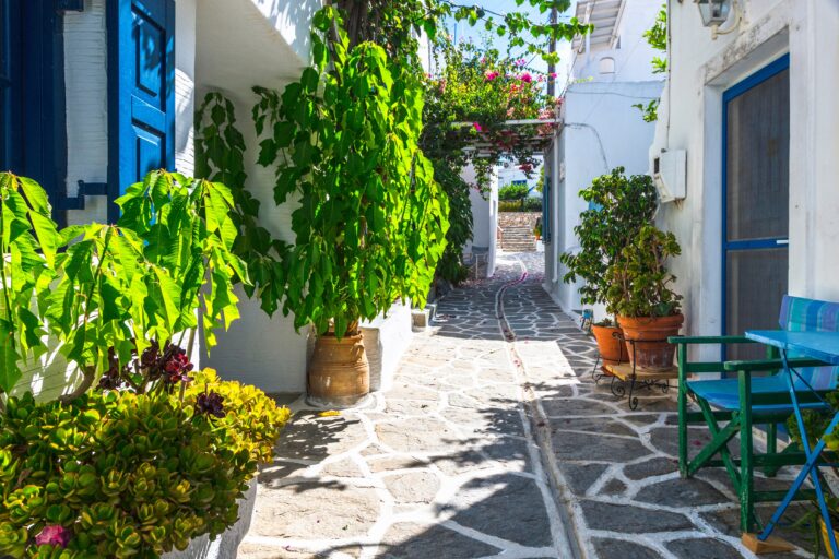 6 Easter time experiences on Paros