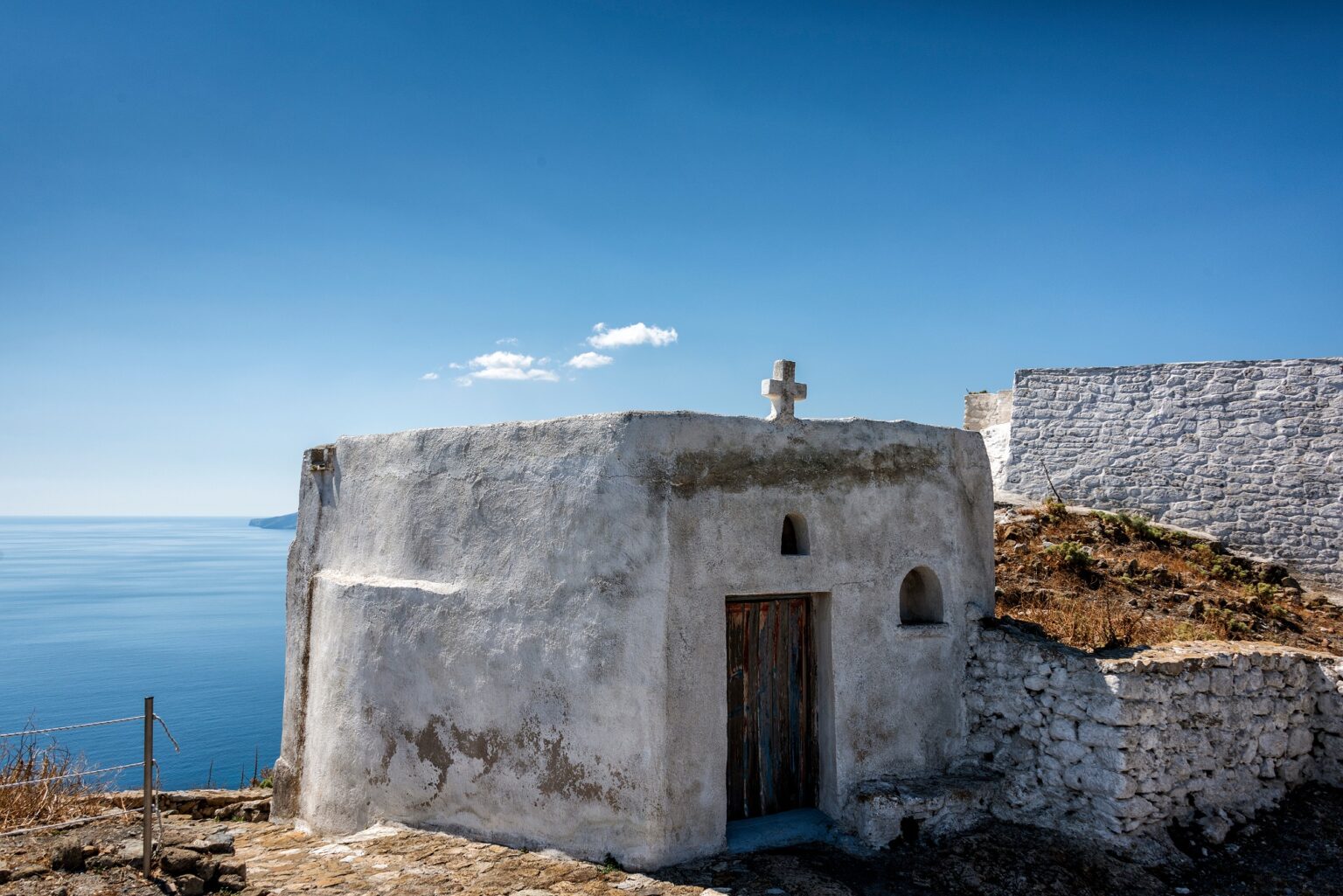 Σκύρος παραλίες σμαραγδένια νερά Χώρα-κομψοτέχνημα | travel.gr