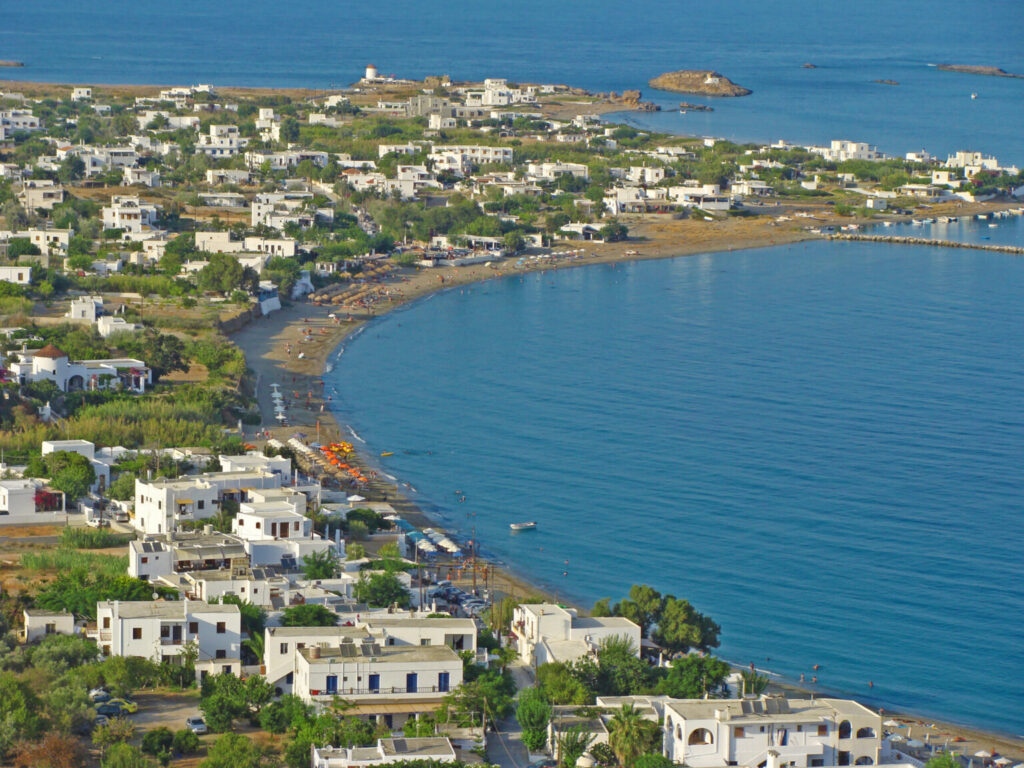 Σκύρος παραλίες σμαραγδένια νερά Χώρα-κομψοτέχνημα | travel.gr