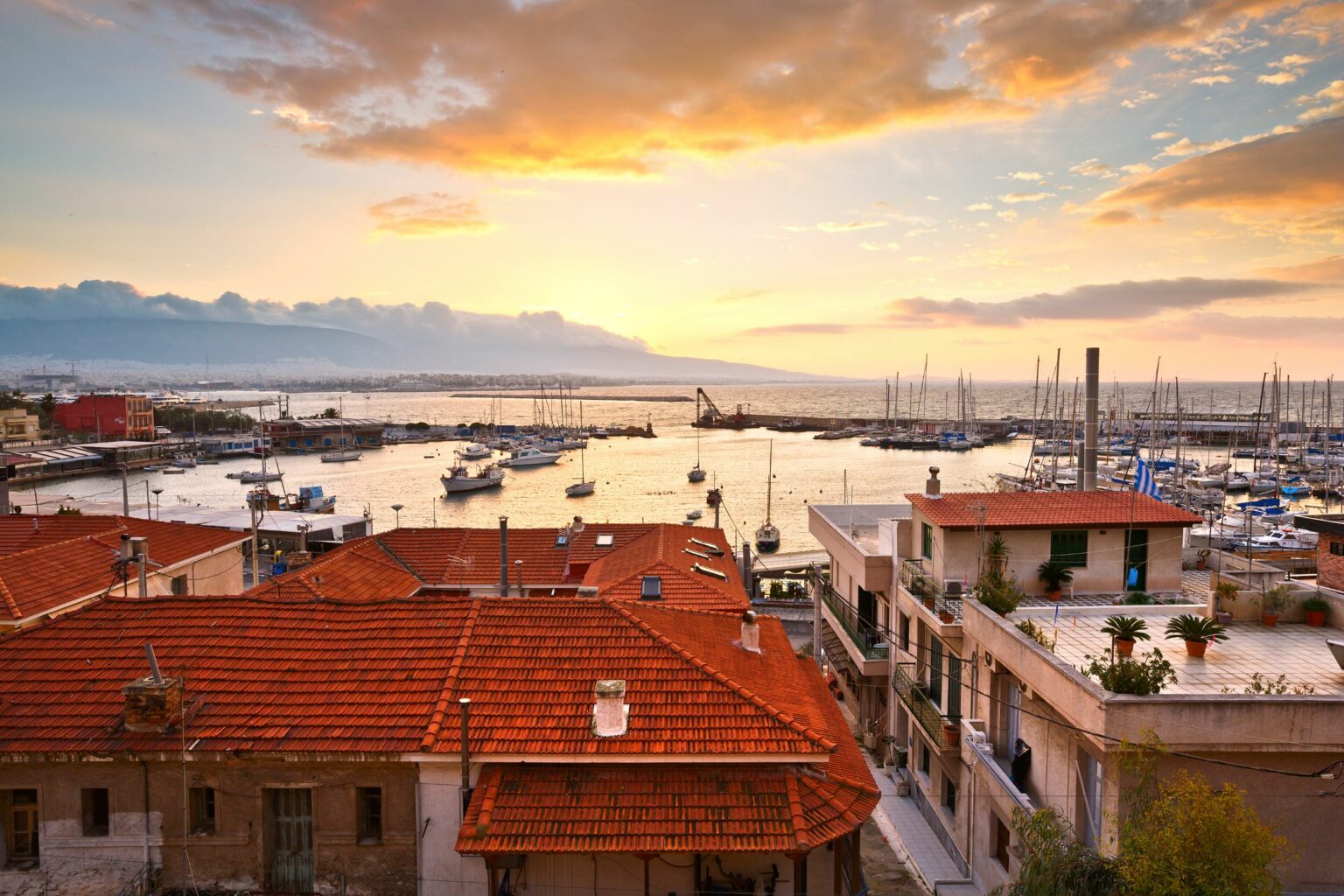 Καστέλλα Ριβιέρα Πειραιά | travel.gr