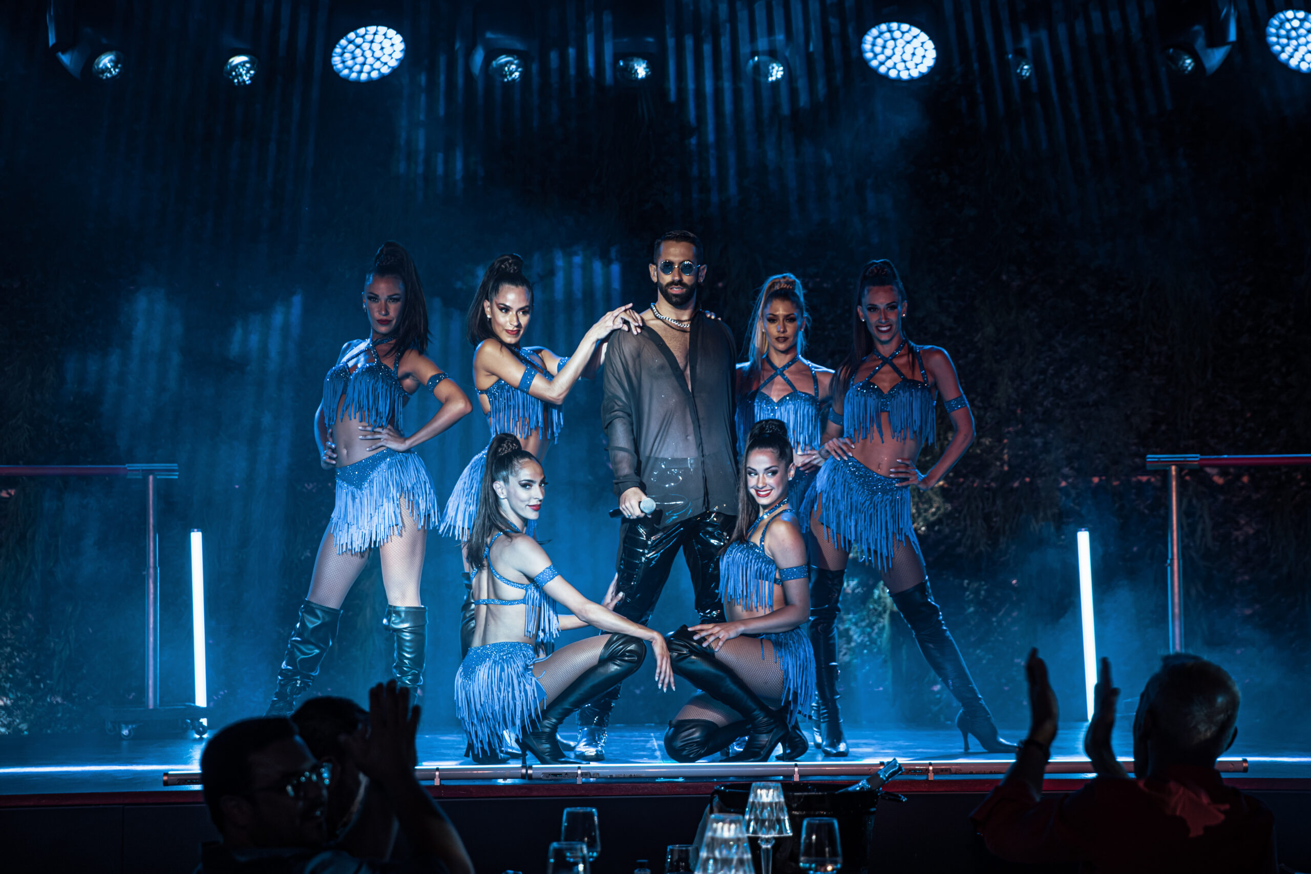 Lío, το πιο glamorous cabaret club του κόσμου είναι στη Μύκονο| travel.gr