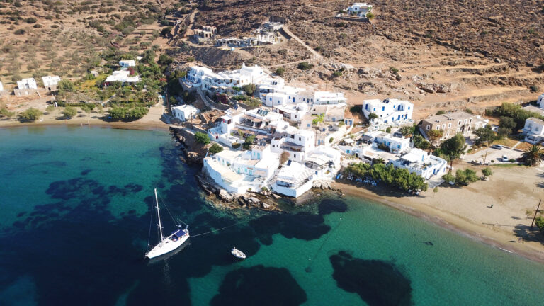 Οι καλύτερες παραλίες της Σίφνου | travel.gr