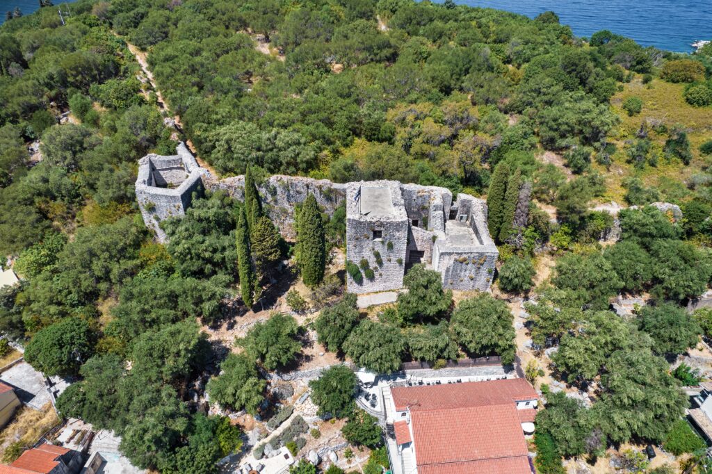 Μια μοναδική περιήγηση σε εντυπωσιακά κάστρα των Επτανήσων