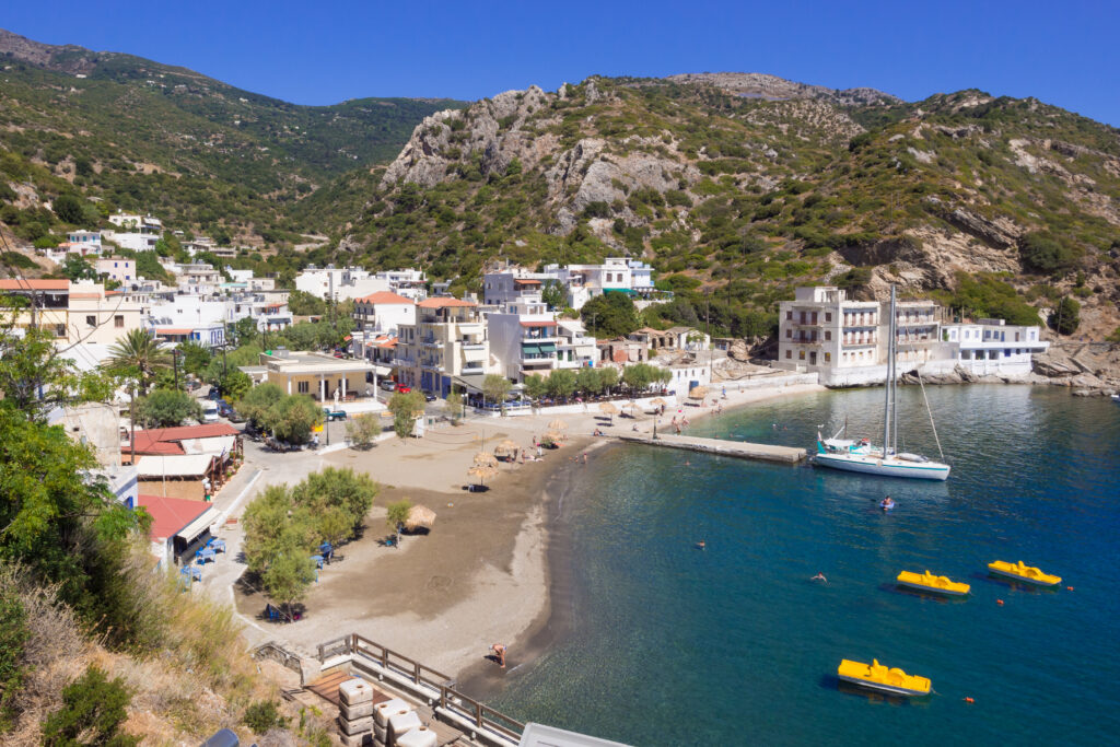 Ικαρία: Άγρια ομορφιά, φύση, ωραίοι άνθρωποι | travel.gr