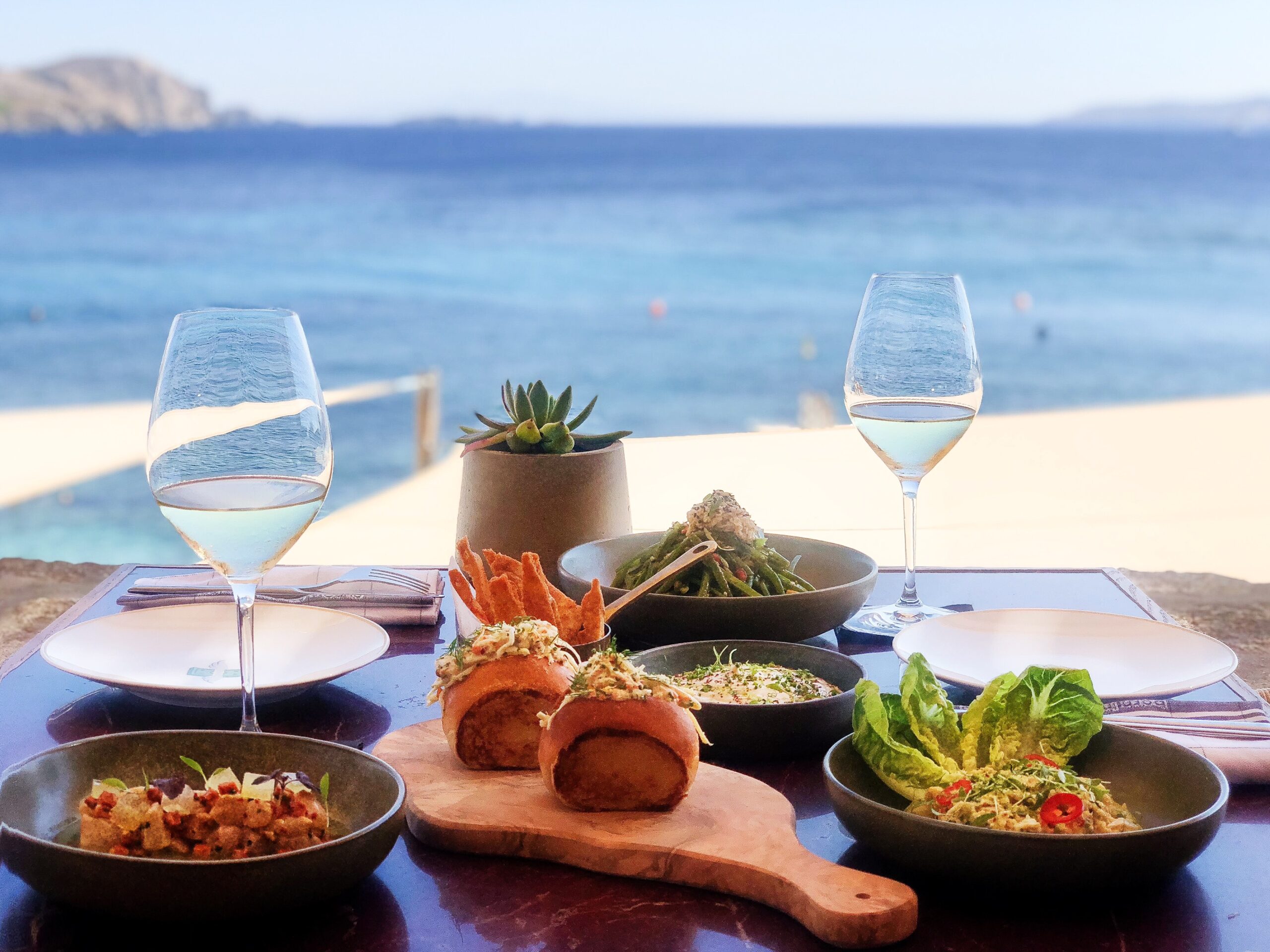 6 Mykonos Meals | travel.gr