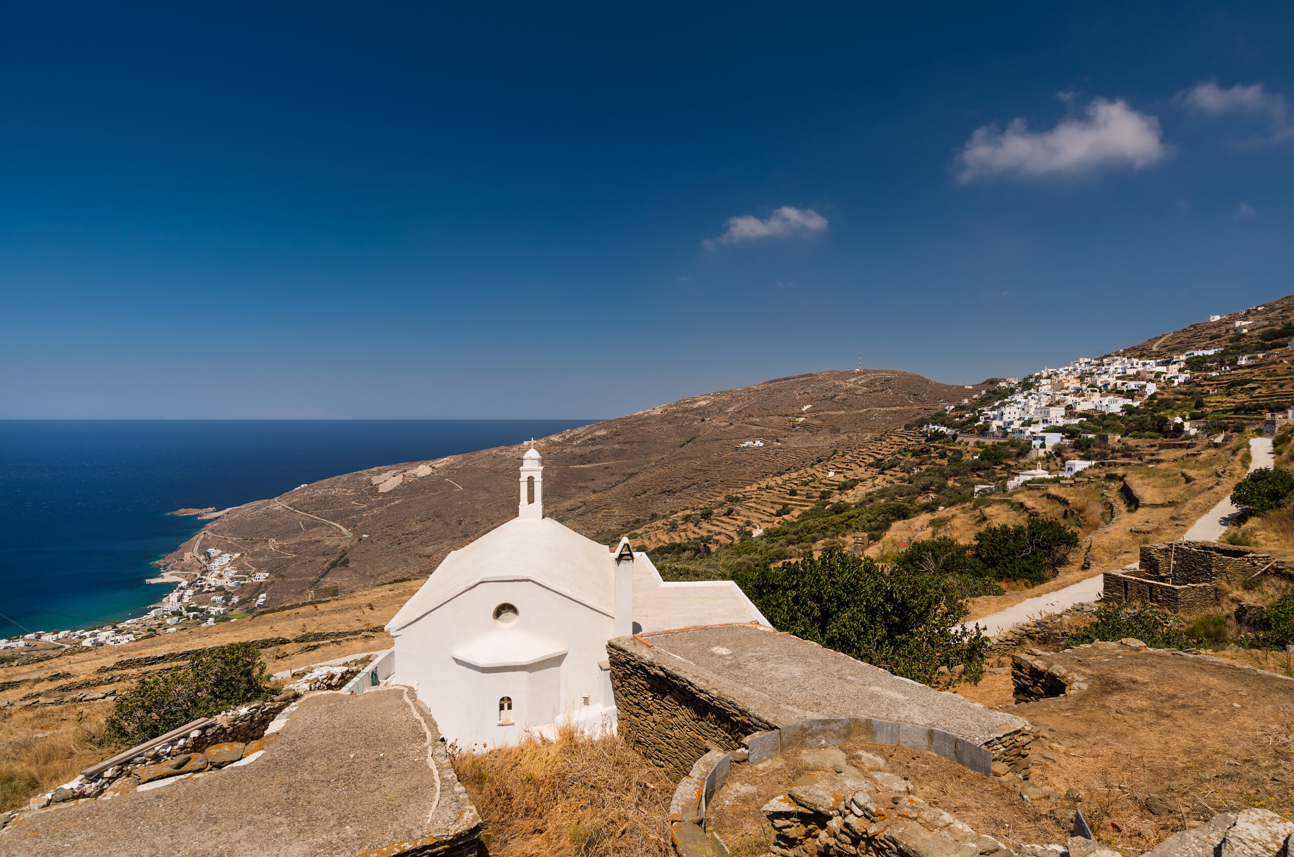 Τήνος νησί με ομορφότερα χωριά Κυκλάδων μετά καλοκαίρι | travel.gr