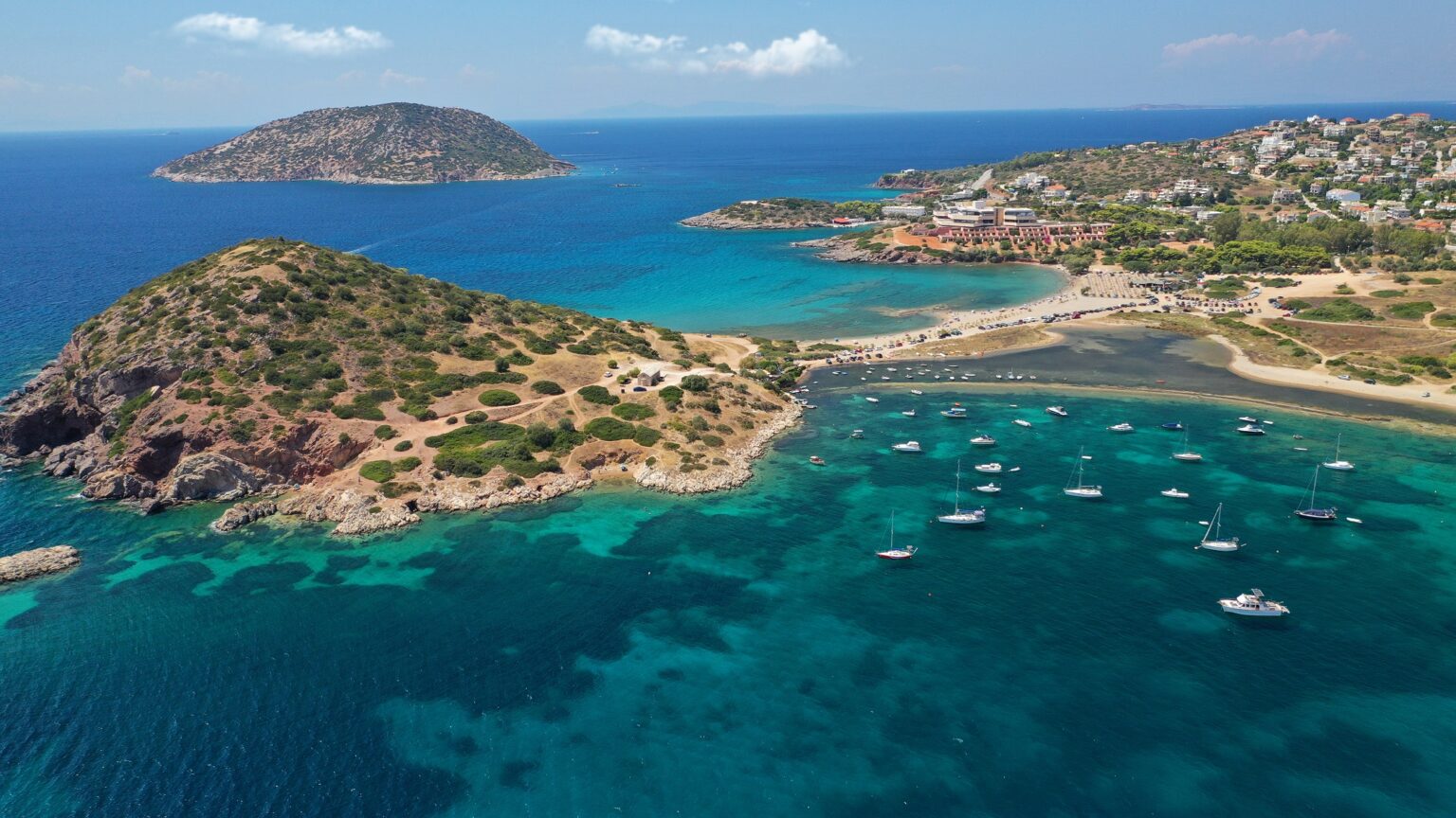 Άγιος Νικόλαος Αναβύσσου γαλάζια νερά θέα 50 λεπτά Αθήνα | travel.gr
