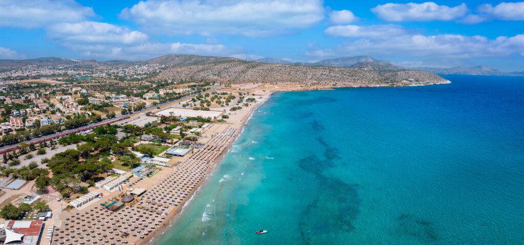 10 παραλίες της Αθηναϊκής Ριβιέρας για όλα τα γούστα | travel.gr