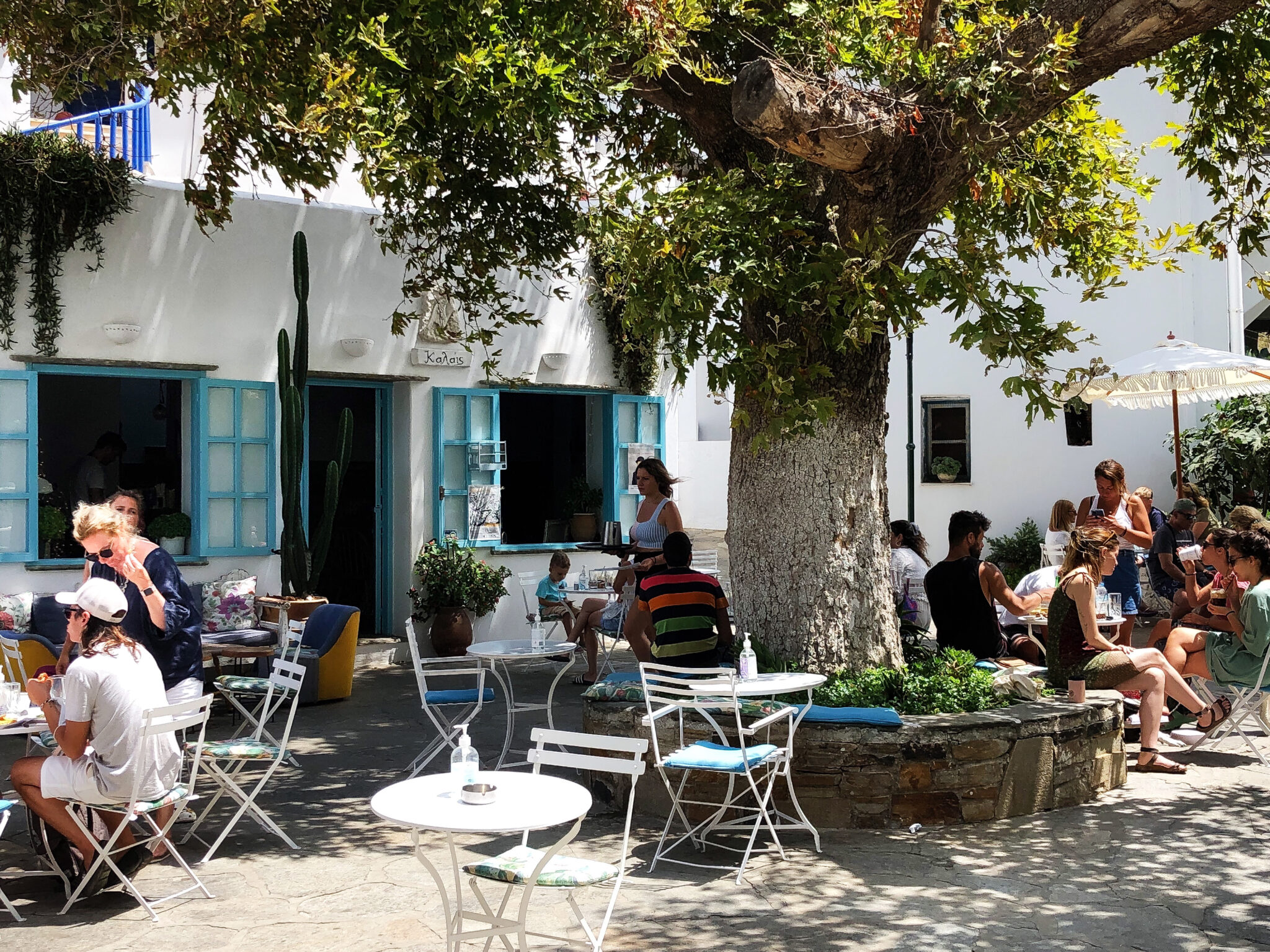 4 κορυφαία μαγαζιά με γλυκές γεύσεις στην Τήνο | travel.gr