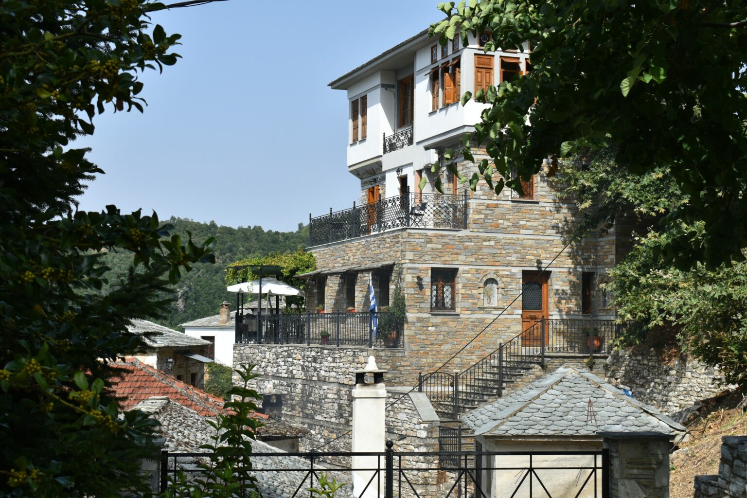 Βυζίτσα και Πινακάτες: 2 χωριά στο Πήλιο | travel.gr
