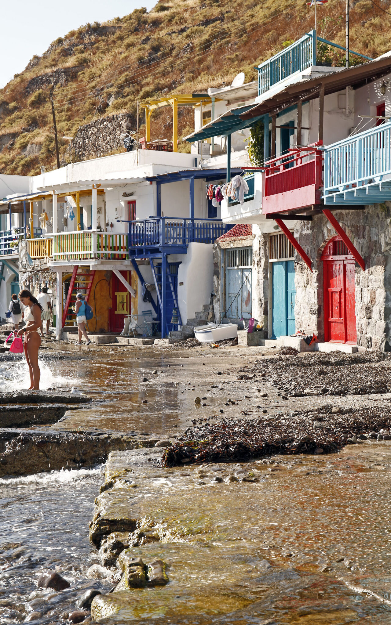 Μήλος, το νησί που βρίσκεται στην κορυφή του κόσμου | travel.gr