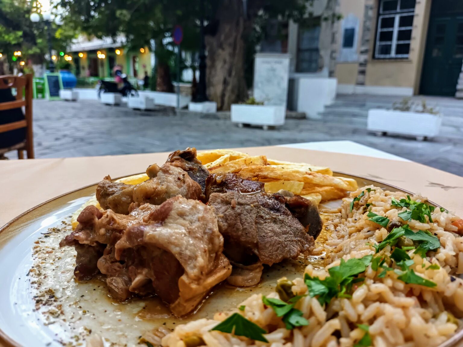 Η γαστρονομική παράδοση που γίνεται (και) gourmet στην Σάμο | travel.gr