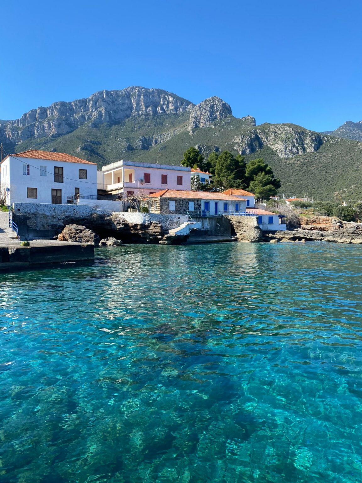 Κυπαρίσσι: Το ανεπιτήδευτο παραθαλάσσιο στολίδι της Λακωνίας| travel.gr