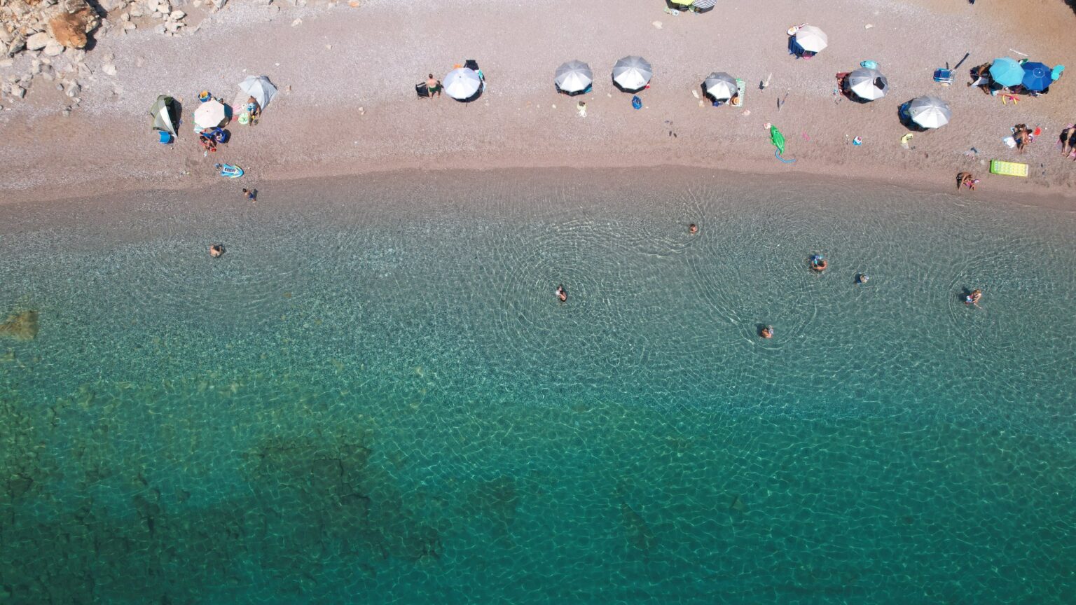 Η παραθαλάσσια Πελοπόννησος σε 10 στάσεις | travel.gr