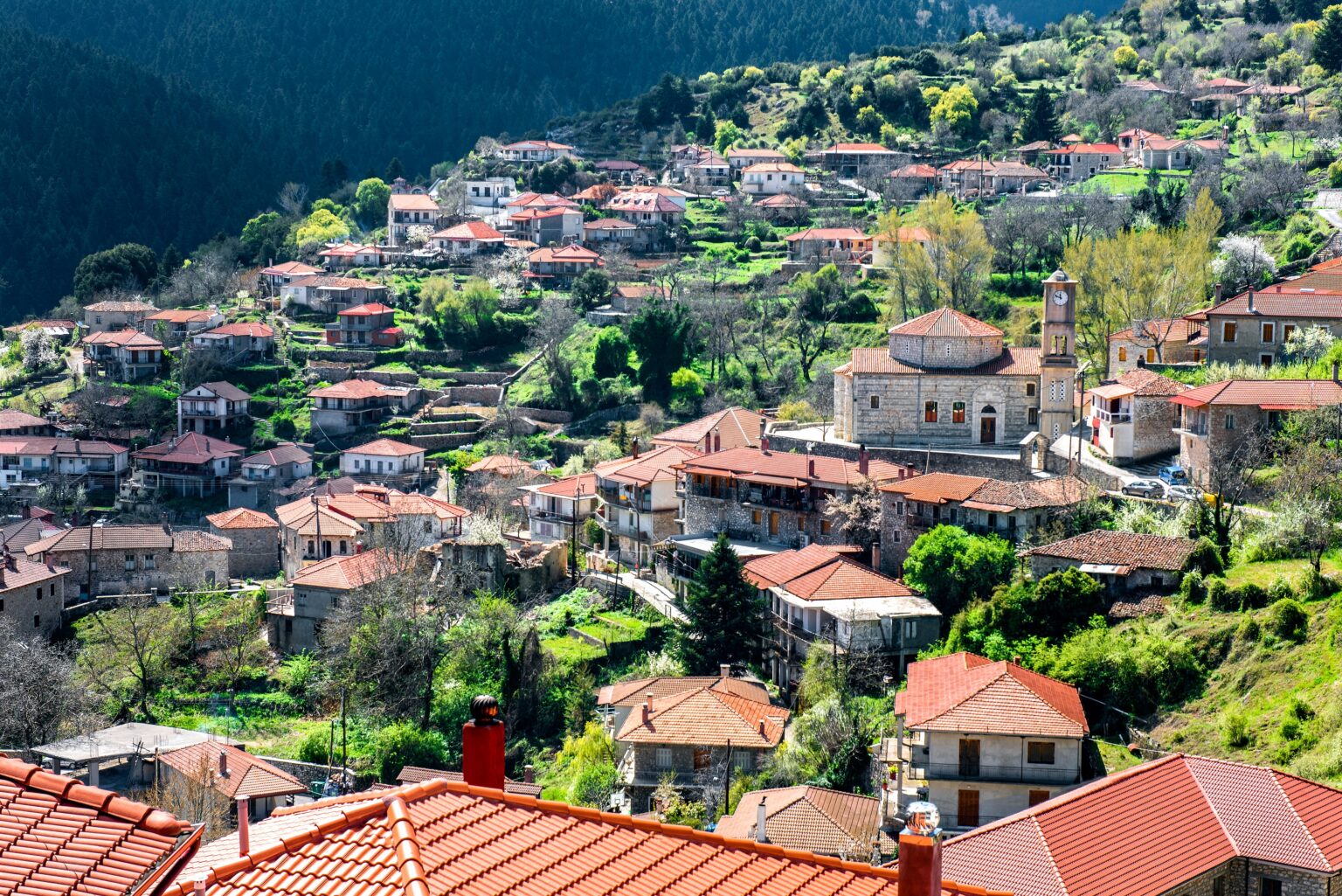 Βαλτεσινίκο: Το πανέμορφο μπαλκόνι του Μαινάλου | travel.gr