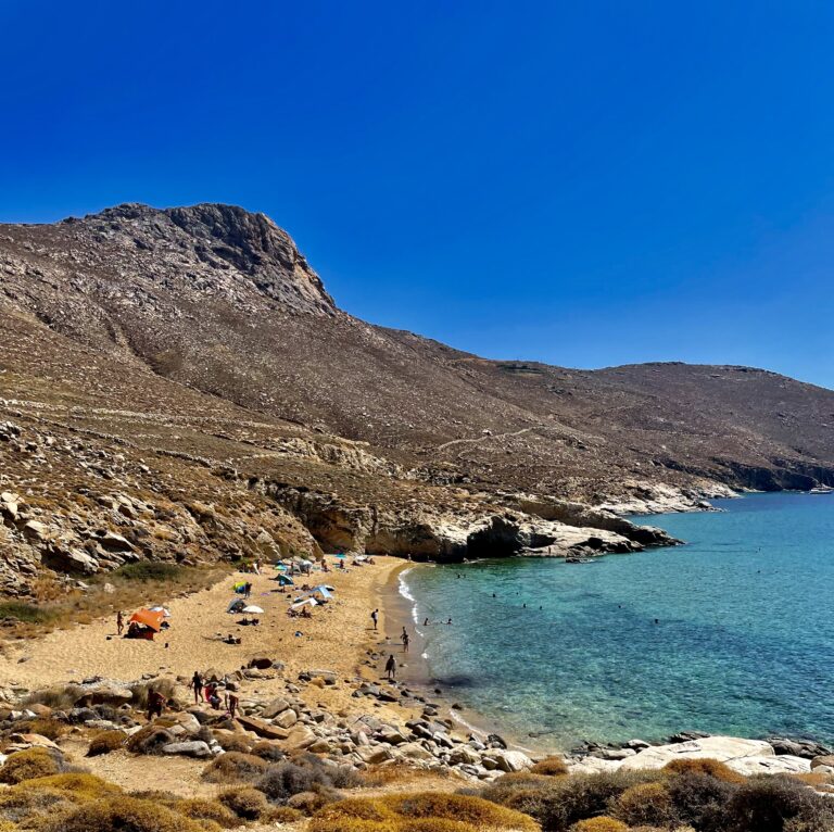 Σέριφος: Ένα νησί για όλο τον χρόνο| travel.gr