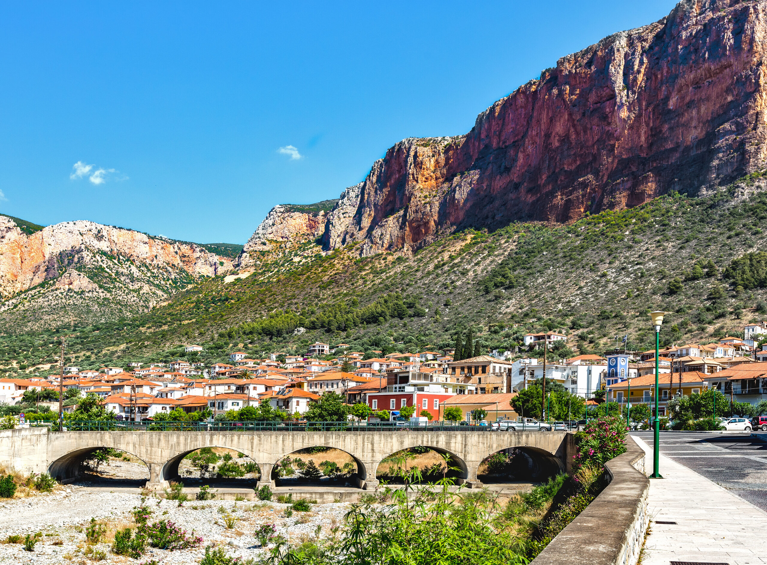 The trails of mountainous Arcadia| travel.gr