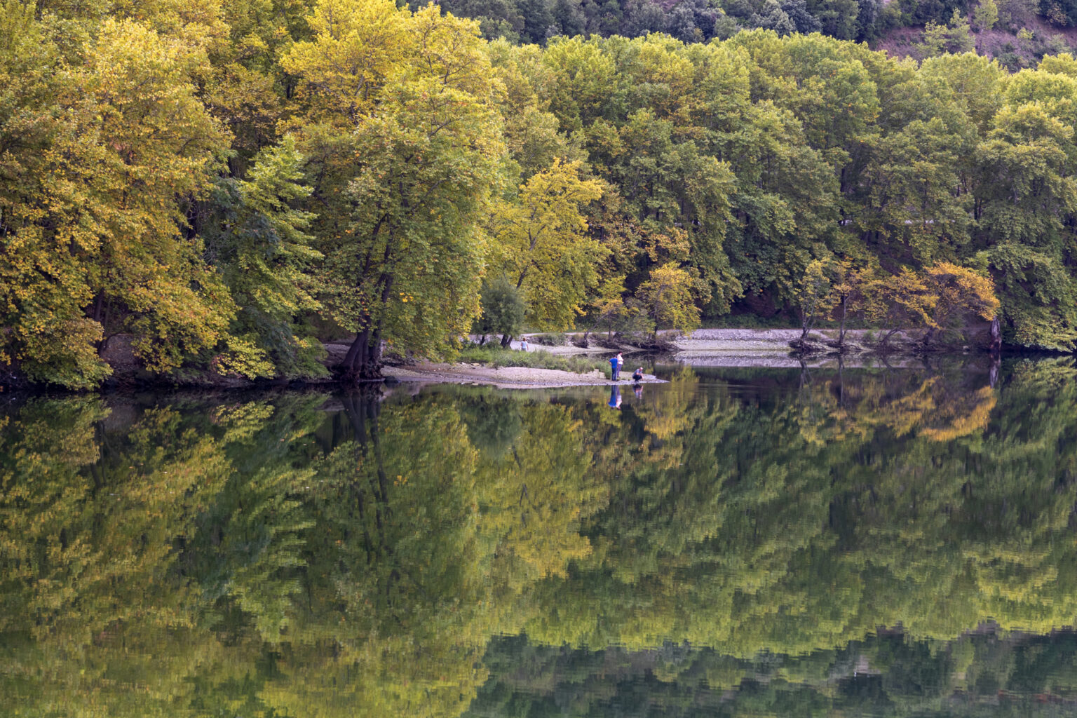Northern Greece: A Stroll Along the Banks of Aliakmonas | travel.gr
