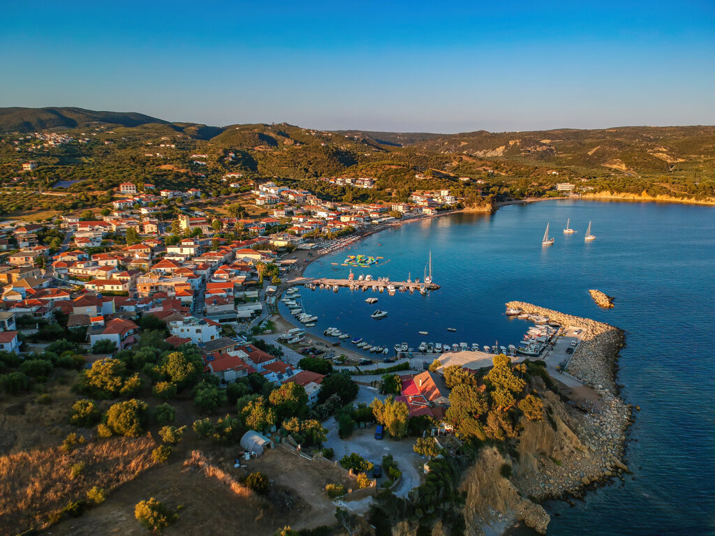 Finikounda: Beautiful seaside settings| travel.gr