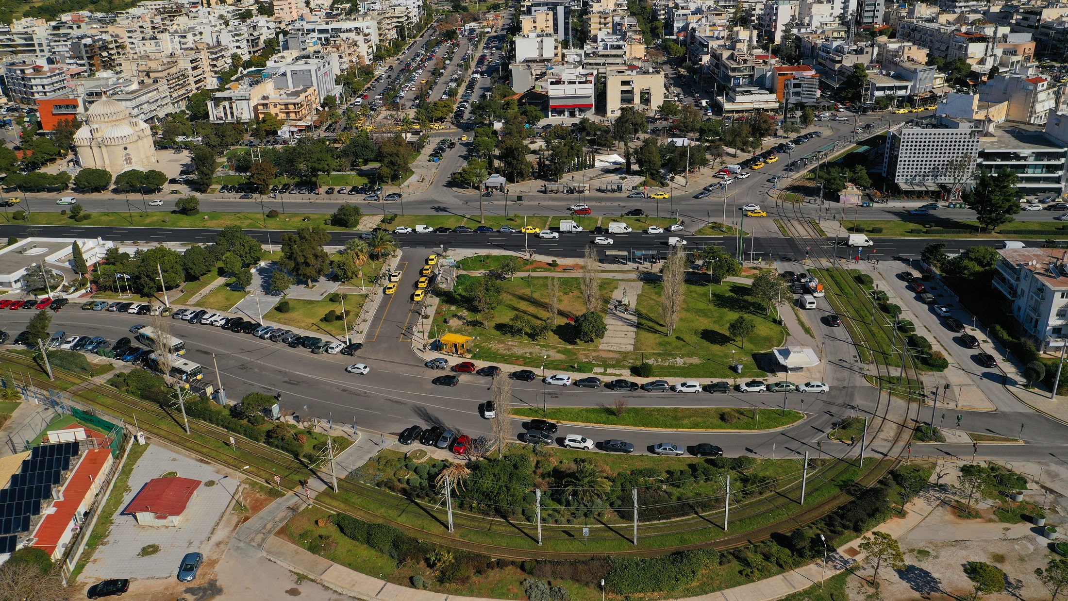 Τέσσερα ακίνητα στις προνομιακές περιοχές της Γλυφάδας, Αγ. Παρασκευής ...