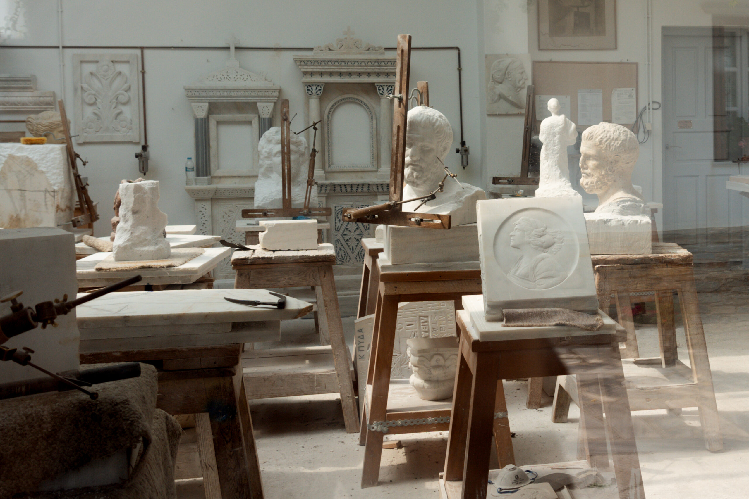 Unique marble presence in Tinos| travel.gr