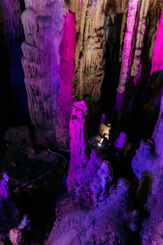 The Spectacular Sfedoni Cave in Crete| travel.gr