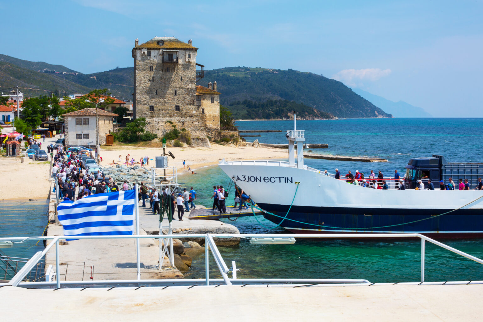 Άγιο Όρος: Περιήγηση στα σημαντικότερα και πιο εντυπωσιακά μοναστήρια